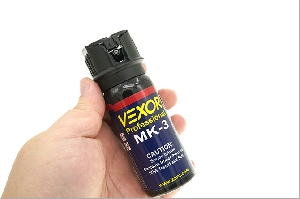 美國 Vexor 威獅 MK3 水柱型辣椒水＋攜行袋 #PJV-MK3BG - 吉米丘上的金銀島